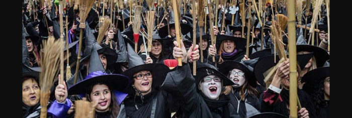 LE CAU DE BRUIXES DE CENTELLES - Cap Catalogne